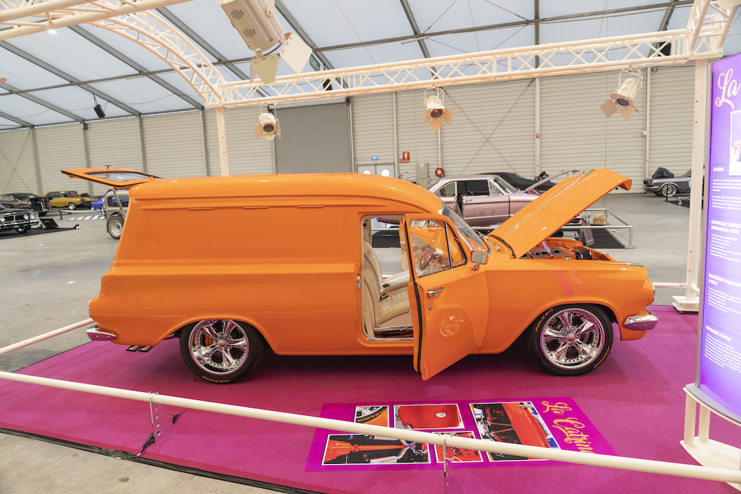 Day of the Dead 'La Catrina' 1964 Holden EH Panelvan (video)